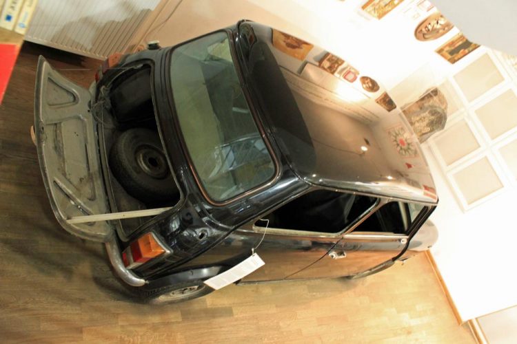 Visit the Mauermuseum Haus am Checkpoint Charlie in Berlin