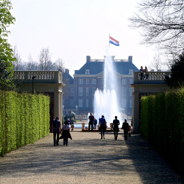 Visit Paleis Het Loo Palace in Apeldoorn, Netherlands