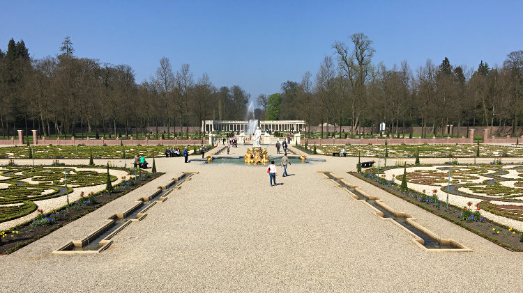 Visit Paleis Het Loo Palace in Apeldoorn, Netherlands