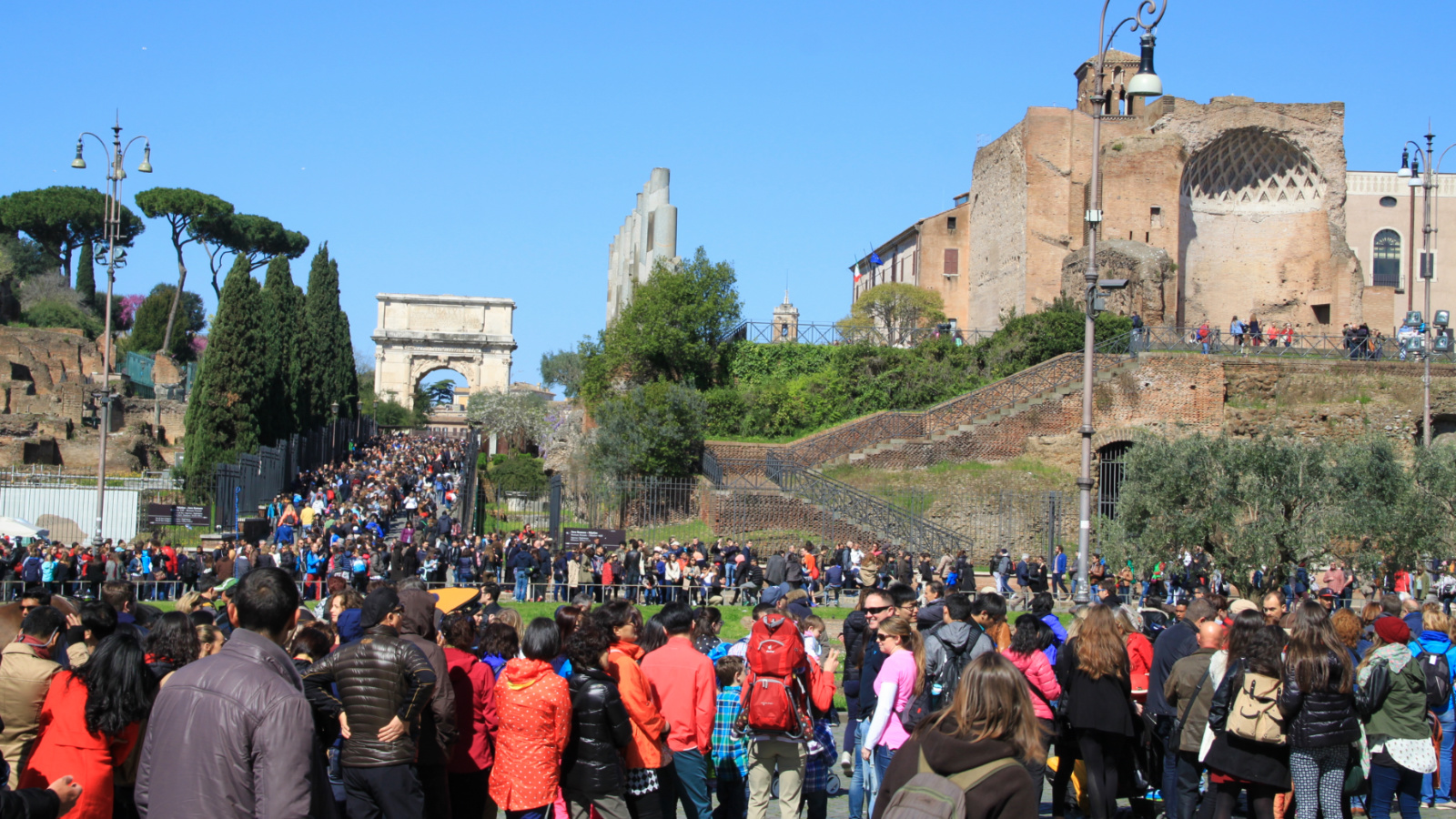 Book the Cheapest and Best Colosseum and Roman Forum Tours in Rome